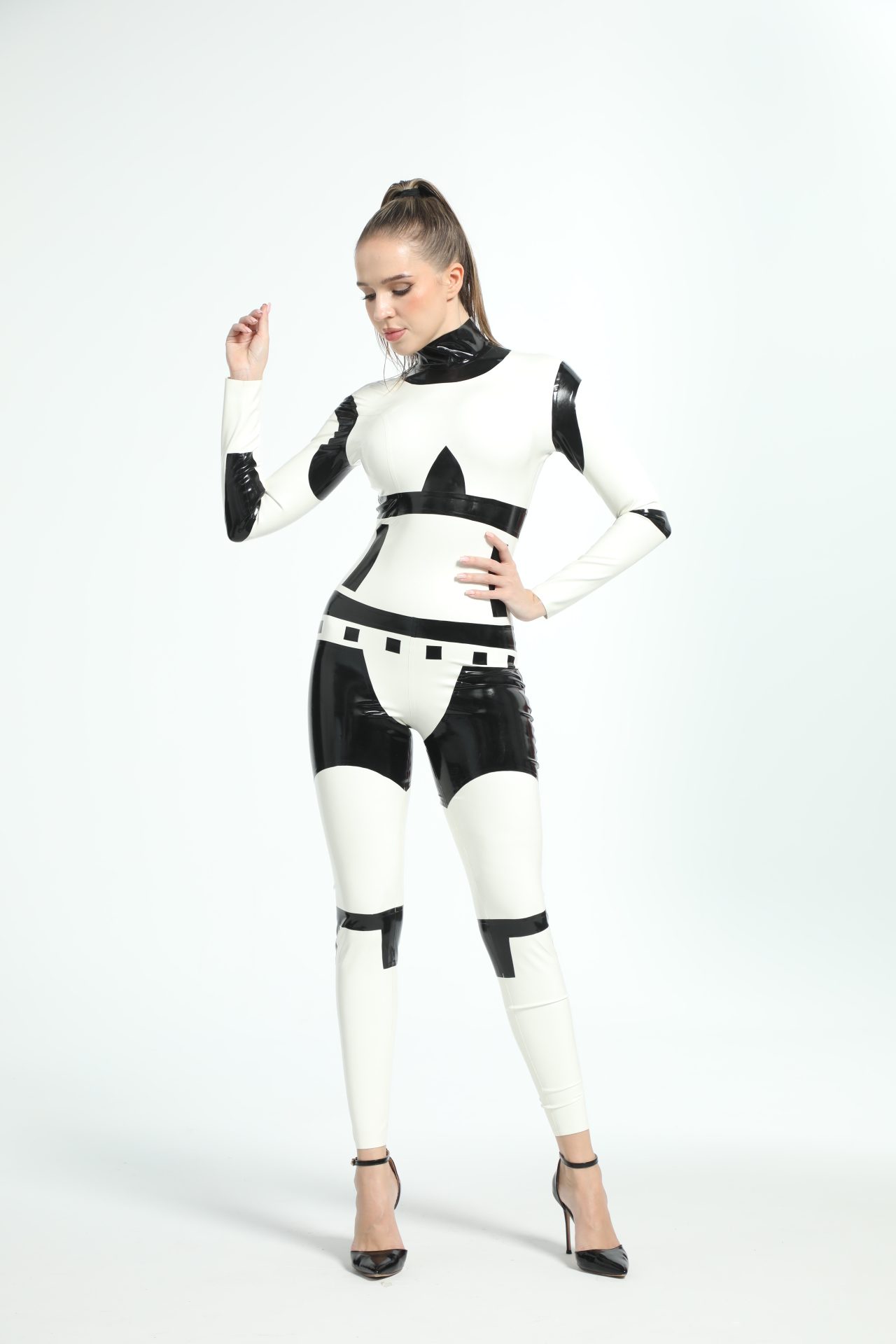 Cyber Vixen – KinkFox